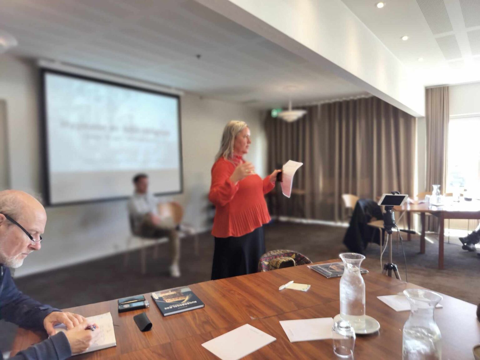 Velkommen | FHHD | Foreningen for Hypnotisører og Hypnoterapeuter i Danmark